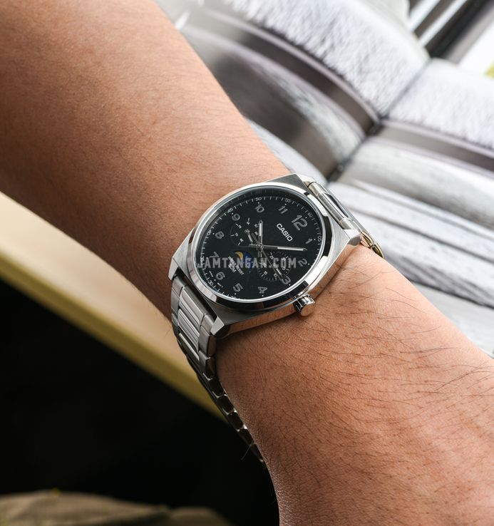 Casio General MTP-M300D-1AVDF Men Moon Phase Black Dial Stainless Steel Band | Jamtangan.com