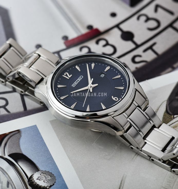 Seiko Classic SUR425P1 Discover More Blue Dial Stainless Steel Strap ...