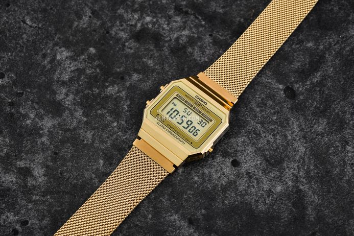 Casio General A700WMG-9ADF Vintage Digital Dial Gold Mesh Band ...