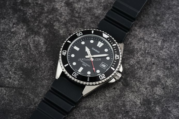 Casio General MDV-10-1A1 MDV-10-1A1VDF Baby Duro Men Black Dial Black ...