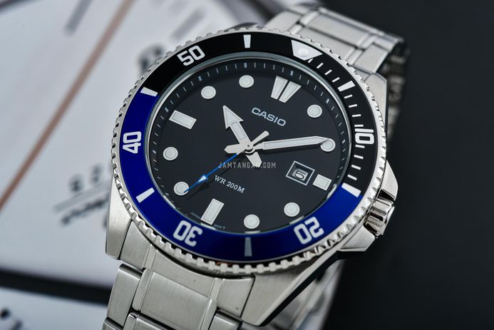 Casio General MDV-107D-1A2 MDV-107D-1A2VDF Men Batman Black Dial ...