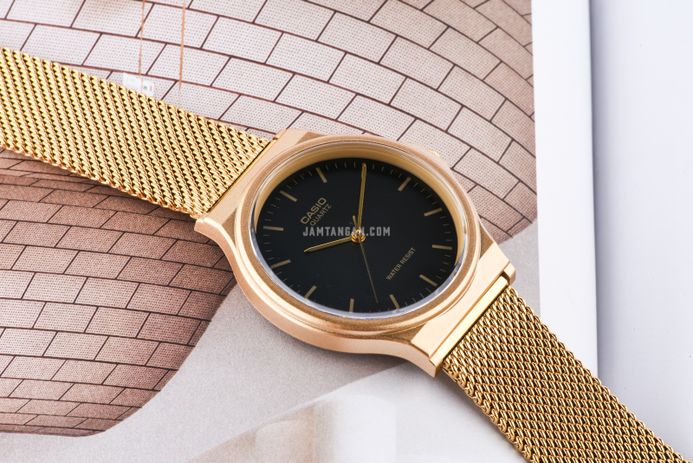 Casio General MQ-24MG-1EDF Black Dial Gold Mesh Band | Jamtangan.com