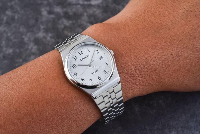 Casio General MTP-B145D-7B MTP-B145D-7BVDF White Dial Stainless Steel Band | JAMTANGAN.COM