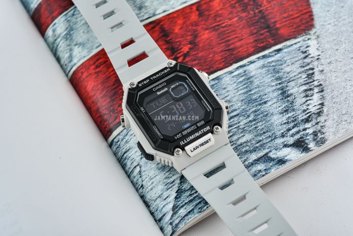 Casio General WS-B1000-8B WS-B1000-8BVDF Step Tracker Digital Dial Grey ...