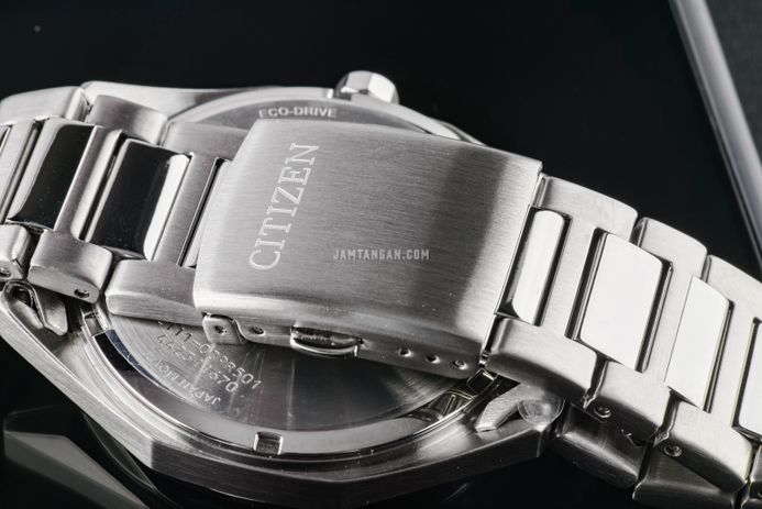 Citizen Eco Drive BM7630-80X Men Dark Green Dial Stainless Steel Strap ...
