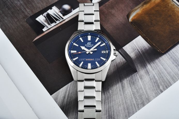 Casio Edifice EFV-100D-2A EFV-100D-2AVUDF Men Blue Dial Stainless Steel Band | Jamtangan.com