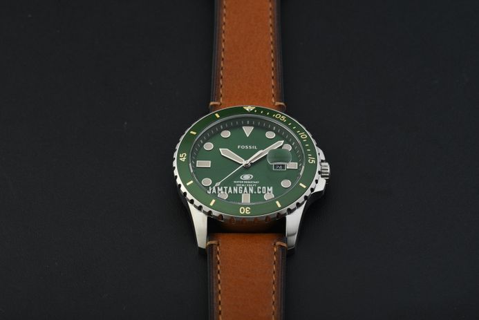 Fossil Blue FS5946 Men Green Dial Tan Eco Leather Strap | JAMTANGAN.COM