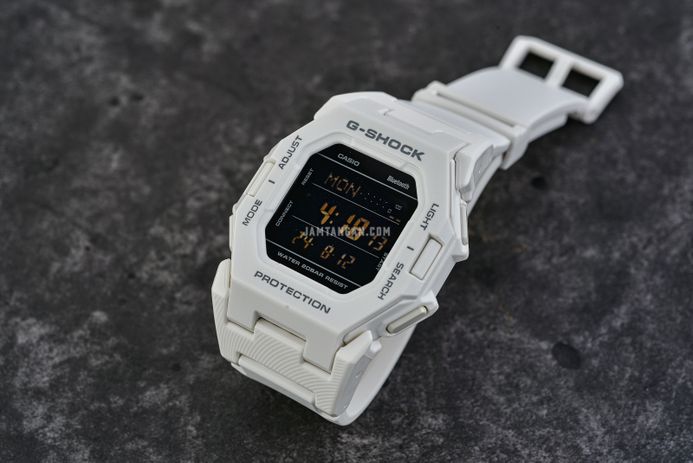 Casio G-Shock GD-B500-7 GD-B500-7DR Compact Digital Dial White Resin Band | Jamtangan.com