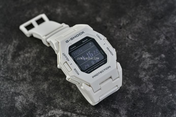 Casio G-Shock GD-B500-7 GD-B500-7JF Compact Digital Dial White Resin Band (JDM) | Jamtangan.com