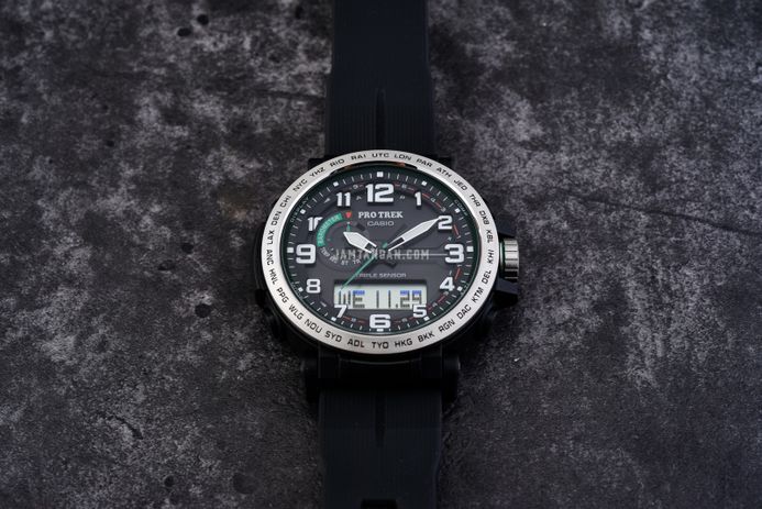 Casio Pro Trek PRG-601-1 PRG-601-1DR Solar Powered Black Digital Analog ...