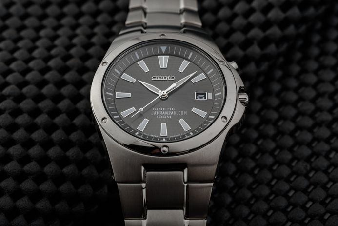 Seiko Kinetic SKA397 SKA397P1 Grey Dial Titanium Strap | Jamtangan.com