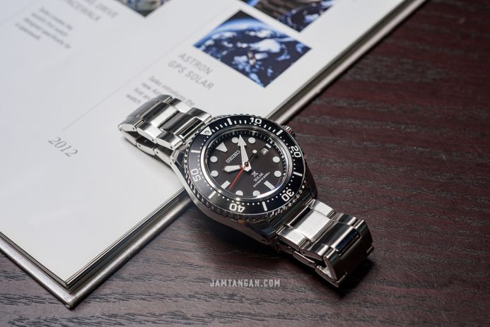 Seiko Prospex SNE589 SNE589P1 Solar Divers 200M Black Dial Stainless ...