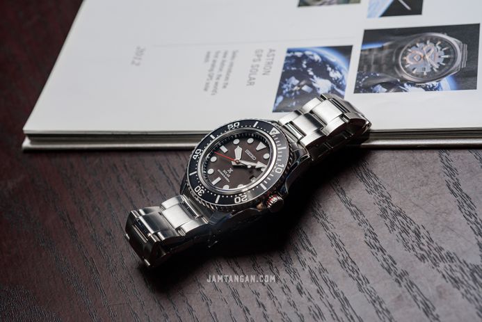 Seiko Prospex SNE589 SNE589P1 Solar Divers 200M Black Dial Stainless ...