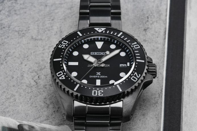 Seiko Prospex SNE599 SNE599P1 Sea Solar Diver Black Dial Black ...