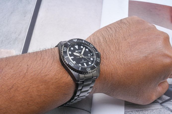 Seiko Prospex SNE599 SNE599P1 Sea Solar Diver Black Dial Black ...