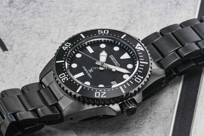 Seiko Prospex SNE599 SNE599P1 Sea Solar Diver Black Dial Black ...
