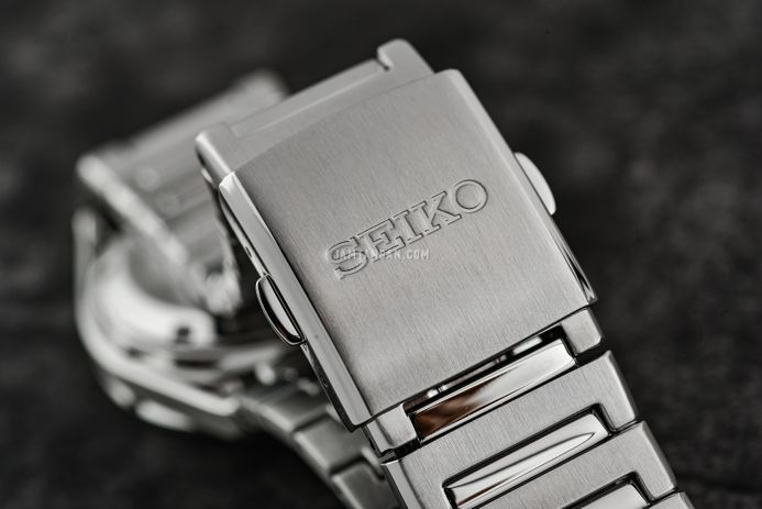 Seiko Chronograph SSB455 SSB455P1 Men Discover More Grey Dial Stainless ...