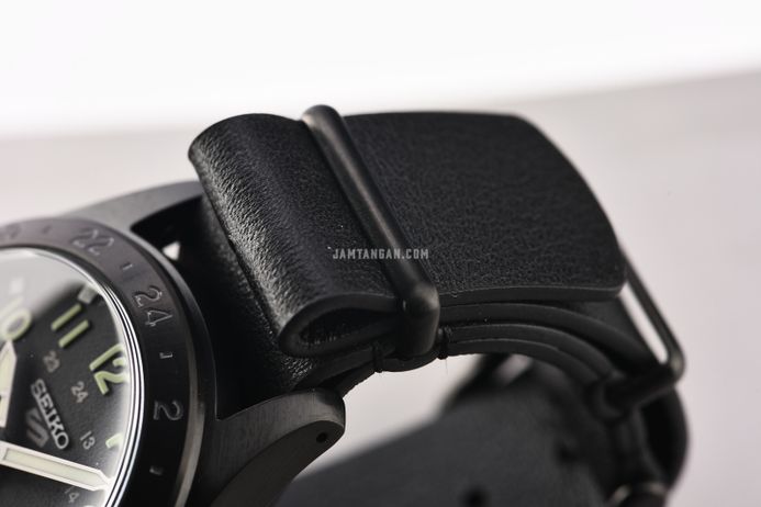 Seiko 5 Sports SSK025 SSK025K1 GMT Field Street Style Deception Black ...