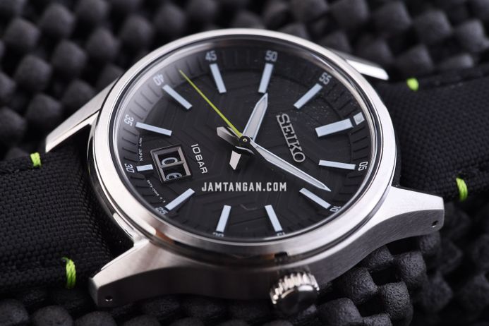 Seiko Classic SUR517 SUR517P1 Discover More Black Dial Black Nylon ...