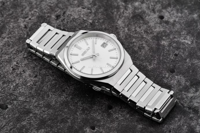 Seiko Classic SUR553P1 Men Silver Dial Stainless Steel Strap ...