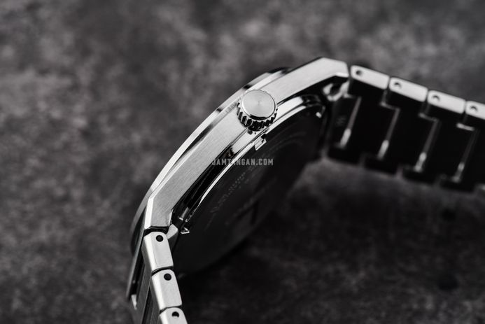 Seiko Classic SUR555 SUR555P1 Men Blue Dial Stainless Steel Strap ...