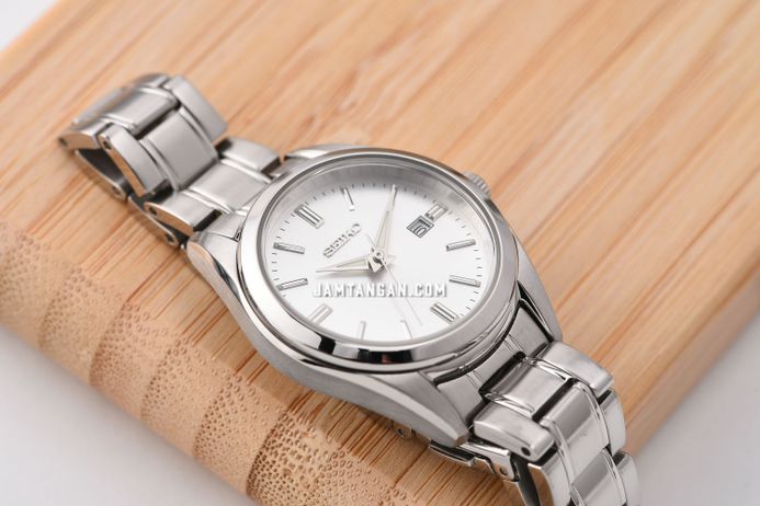 Seiko Classic SUR633 SUR633P1 Ladies Silver Dial Stainless Steel Strap ...