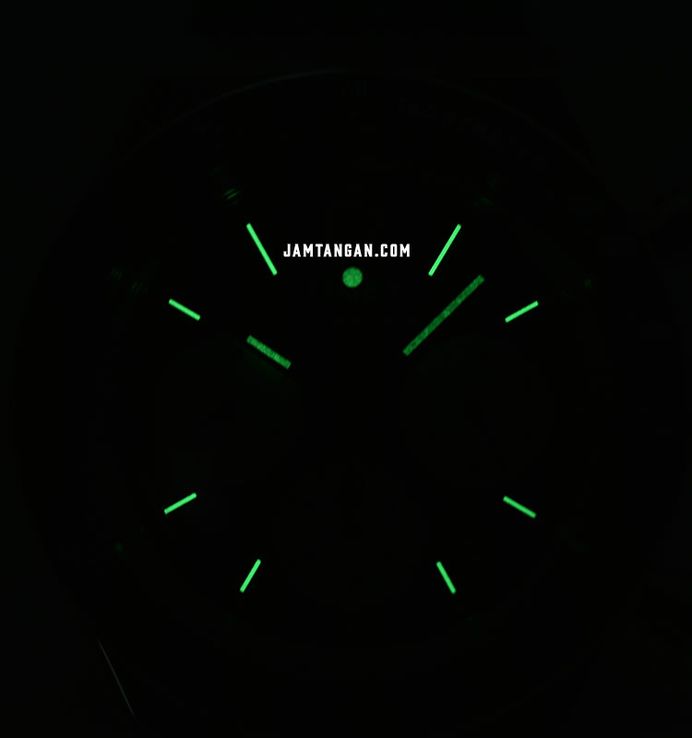 Timex Q TW2W53300 Men Chronograph Panda Dial Stainless Steel Strap ...